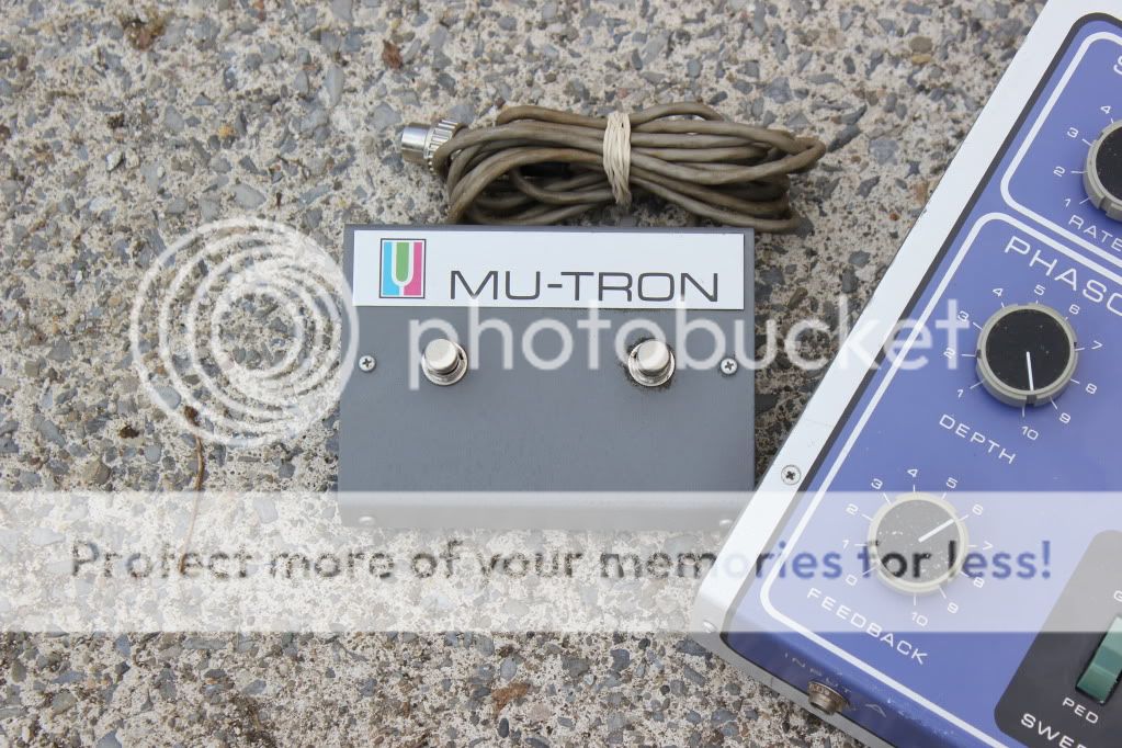 Mutron BiPhase, MKII Tone Bender, EHX POG and V1 Small Stone - Effects ...