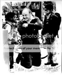 FARK.com: (5366633) Maytag repairman finally has something to fix