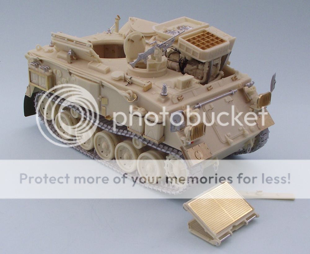 KFS adds a FV 432 in 1/24th scale - AFV Cold War - Britmodeller.com